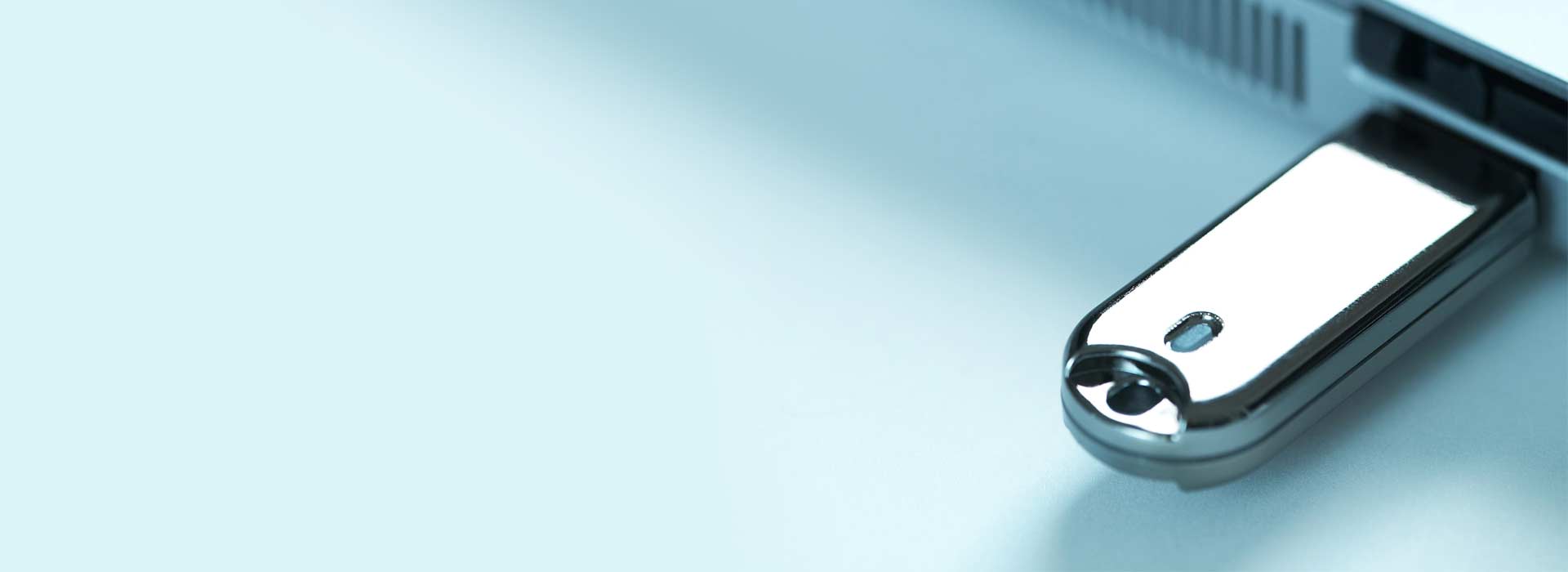 usb-flash-drive-banner - West Press